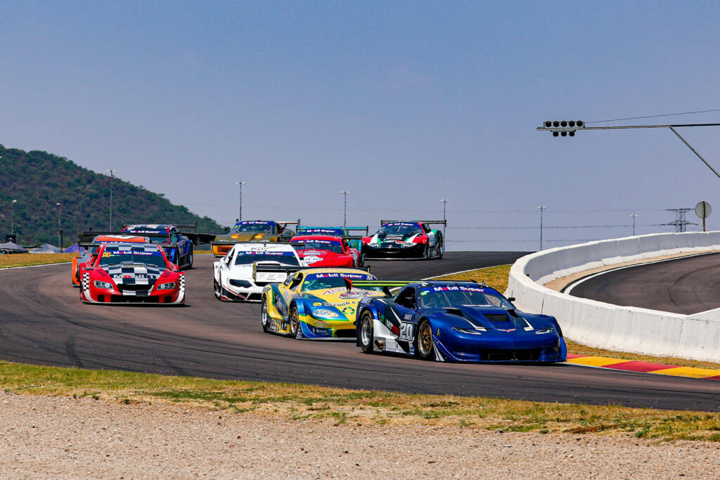 Adlem claims his sixth Mobil 1 V8 Supercars crown - Dunlop V8 Supercars