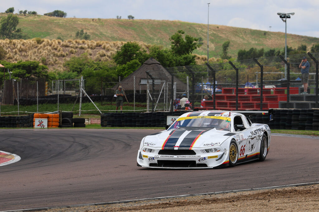 Lombard takes 2025 Dunlop V8 Supercars championship at Zwartkops ...