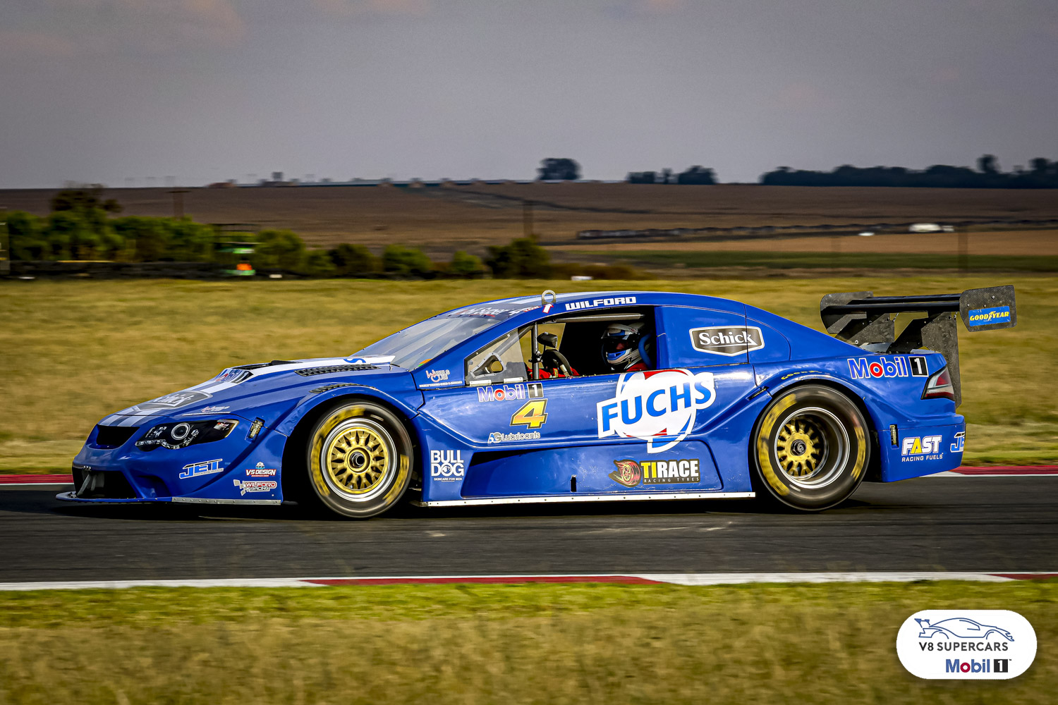 Round 2 - Red Star Raceway - Dunlop V8 Supercars