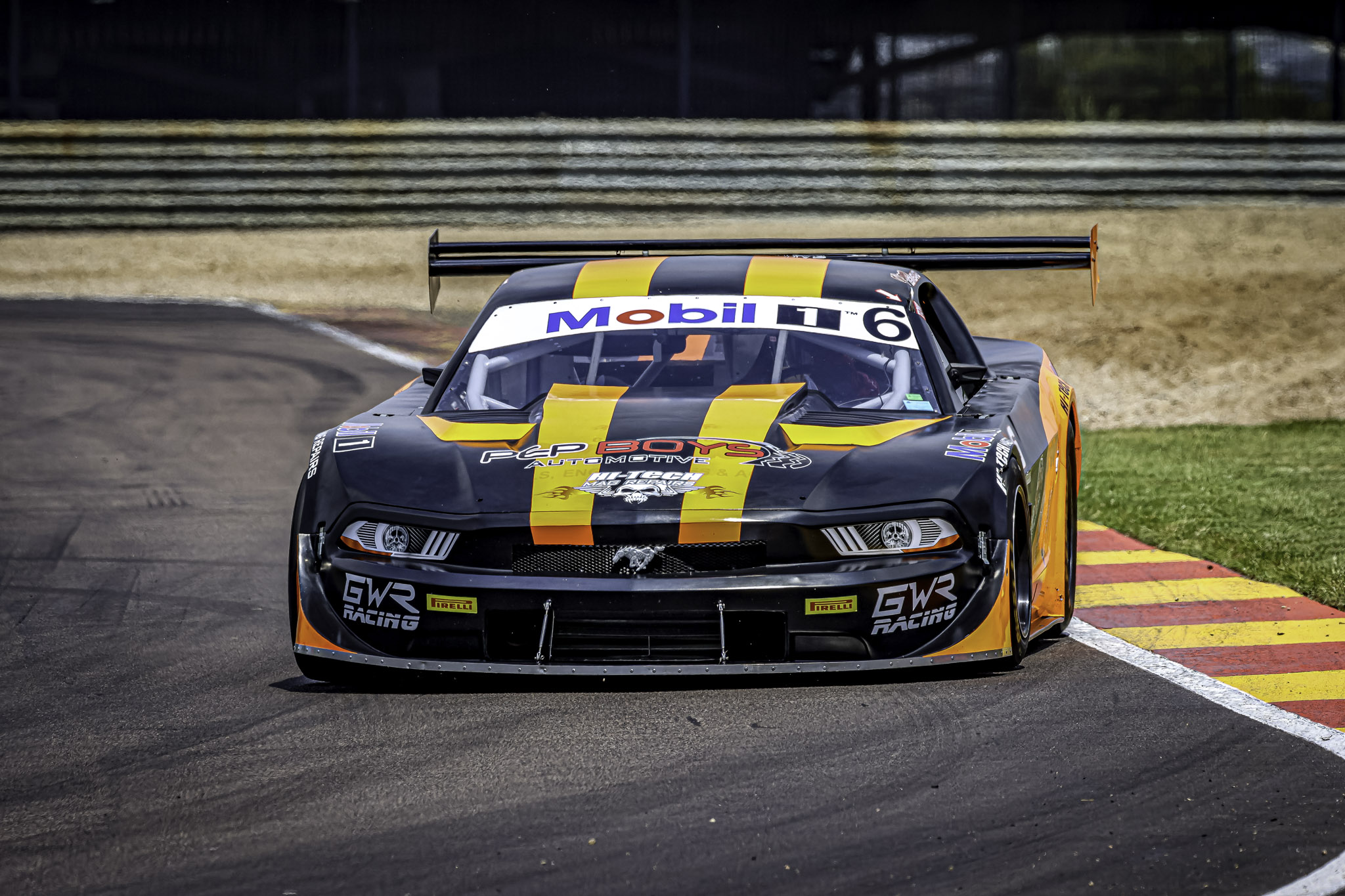 Mobil 1 V8 Supercars head to Kyalami for Round Two - Mobil 1 V8 Supercars